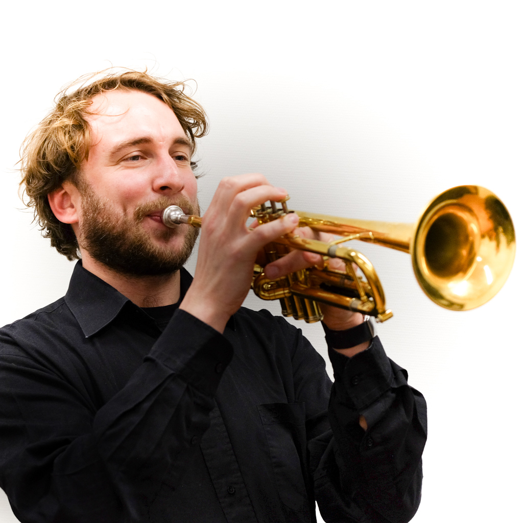 Muziekles op trompet – Muziekvereniging Aurora